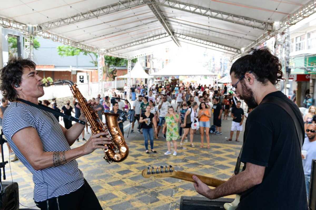 Shows de Milton Guedes e Ya Malb animam o ‘Domingo de Natal’ em Barra ...